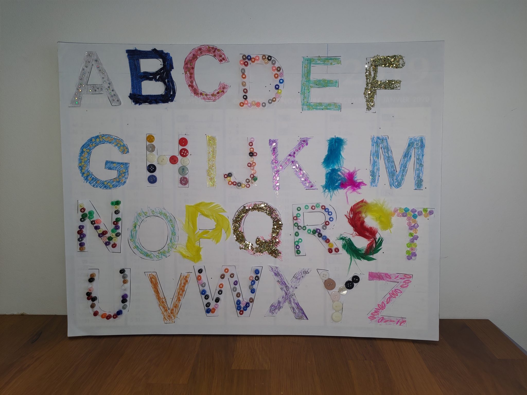 Activité à faire avec les enfants: un abécédaire tout en couleurs ...